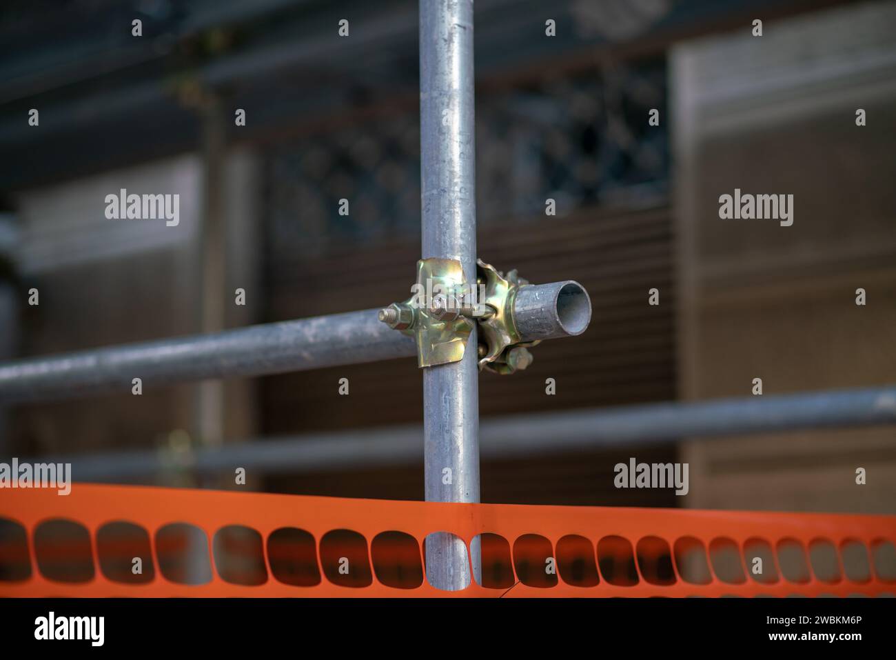 Scaffold tubes hi-res stock photography and images - Alamy