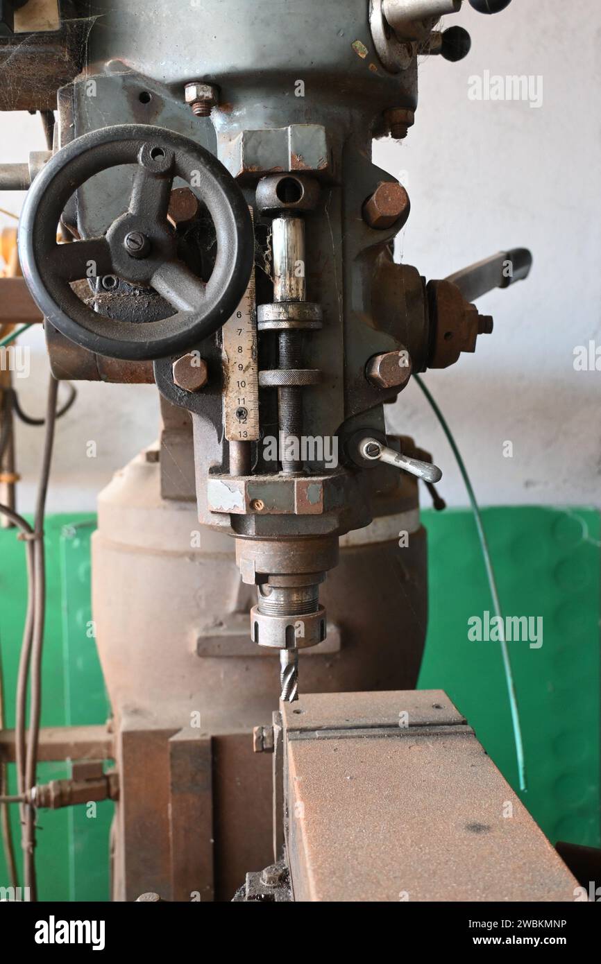 Boring and milling machine hi-res stock photography and images - Alamy