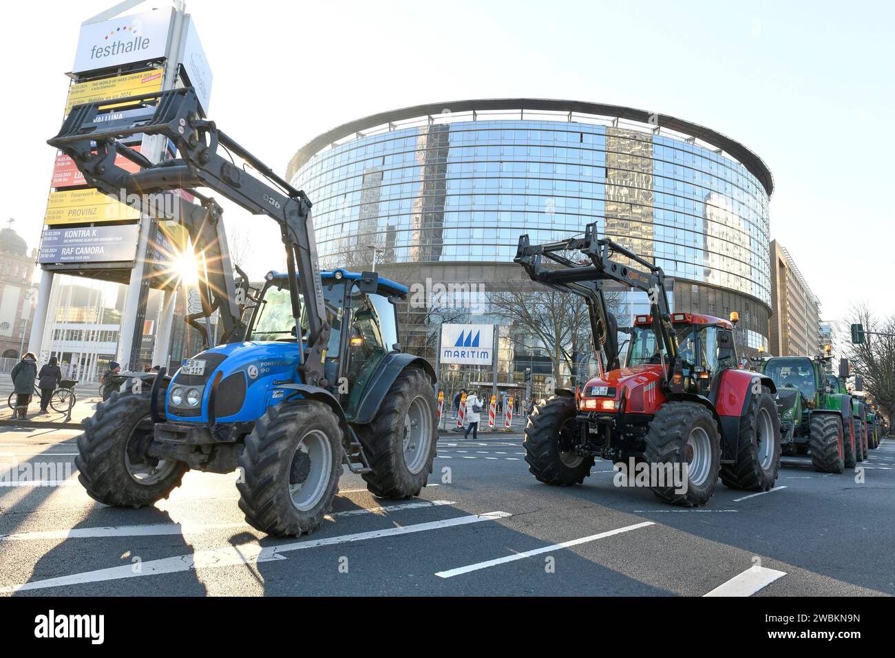 Bauern-Protest 11.01.2024 Traktor Konvoi Korso Kundgebung Demonstration ...
