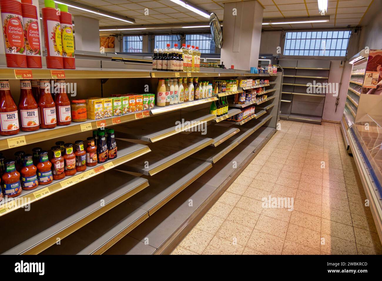 leere Supermarktregale, Lieferengpässe, Lieferprobleme, Logistik ...