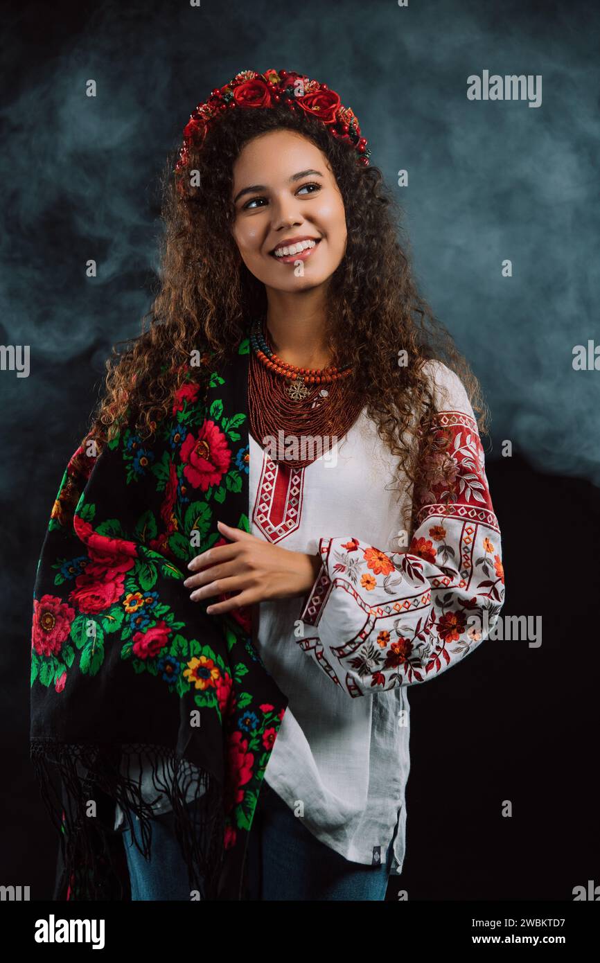 Modern young woman in traditional ukrainian handkerchief. Ukraine ...