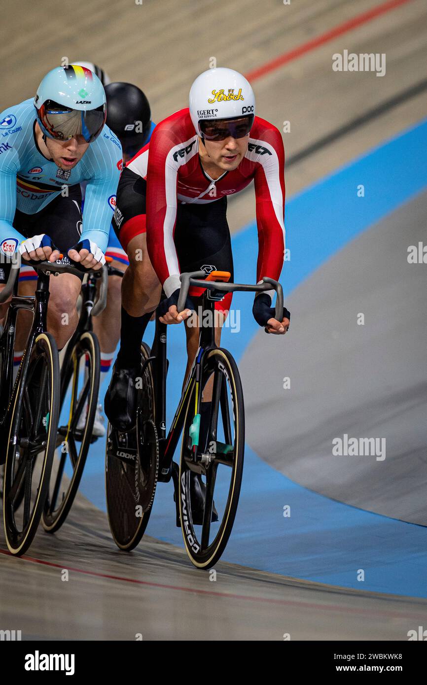 1 general notes general notes race hi-res stock photography and images ...