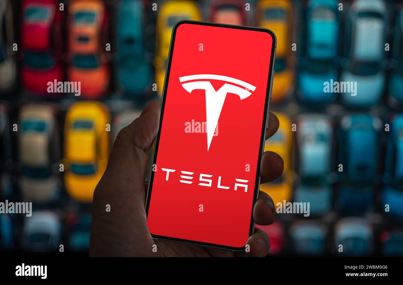 Tesla logo displayed on a smartphone Stock Photo - Alamy