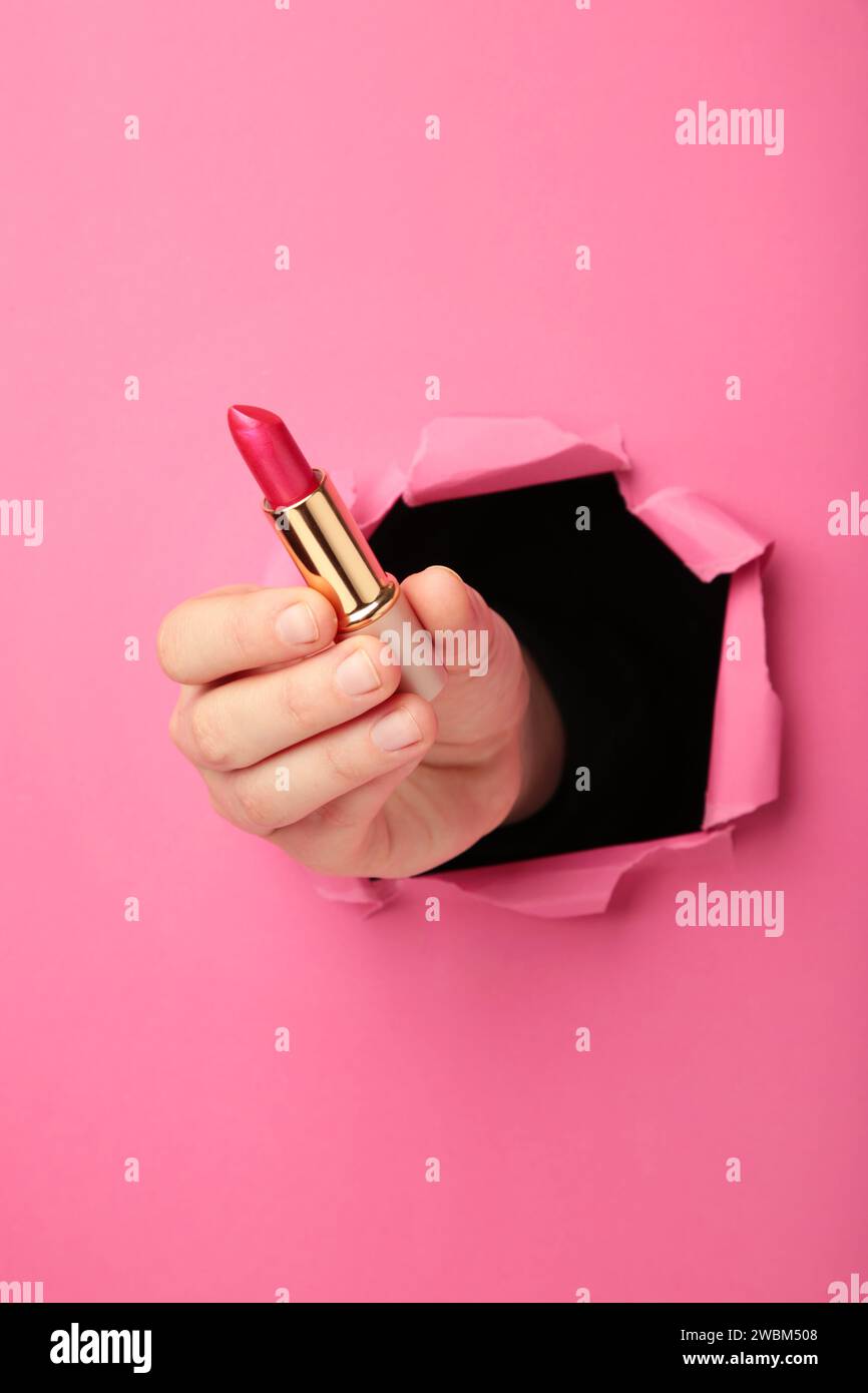 Hand fingers lipstick hi-res stock photography and images - Alamy