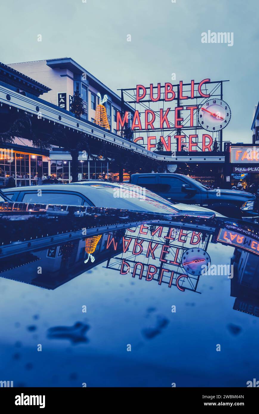 Seattle iconic tourist destination, the Pike Market, at evening Stock ...