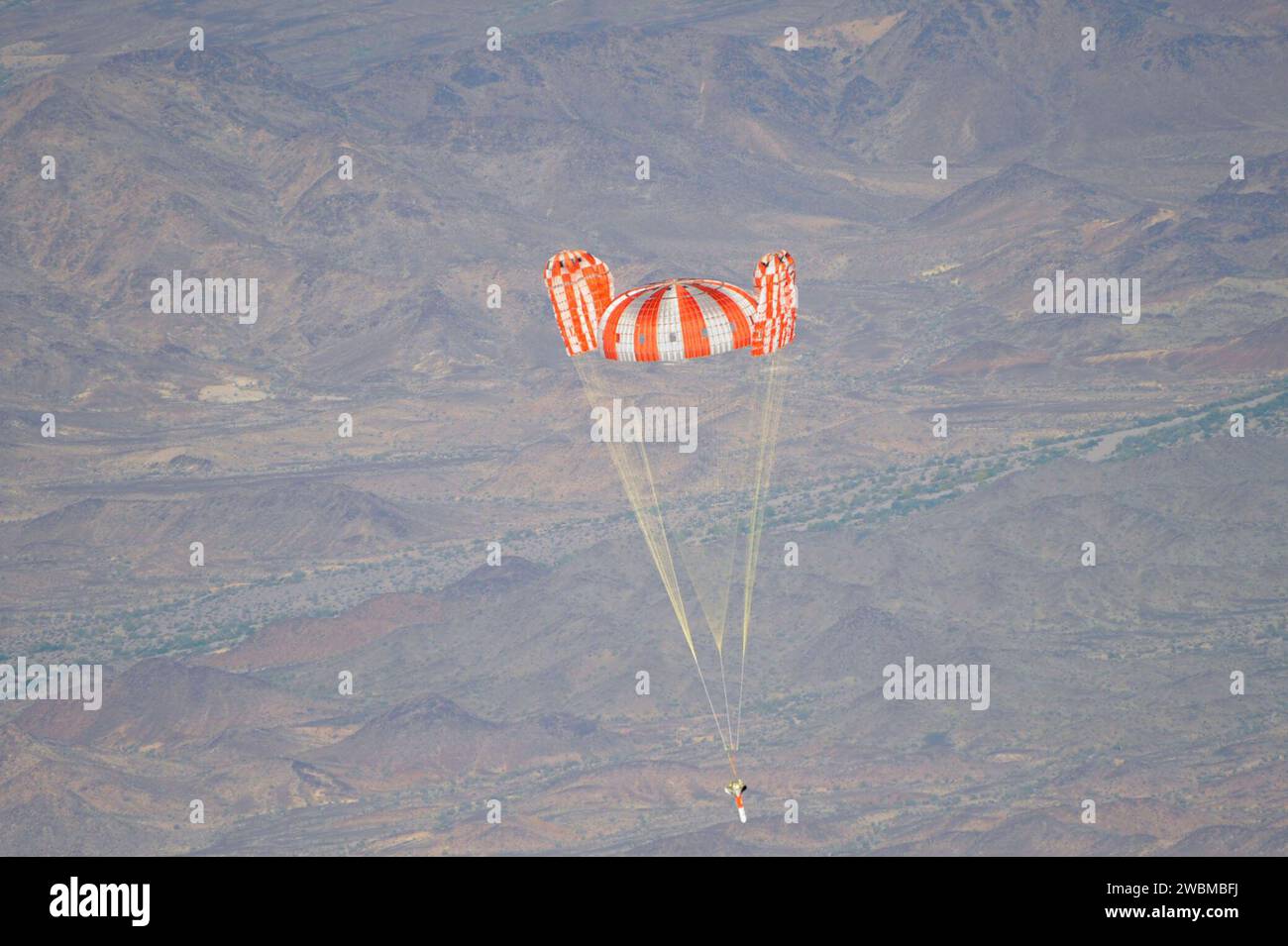 Parachute development test orion hi-res stock photography and images ...