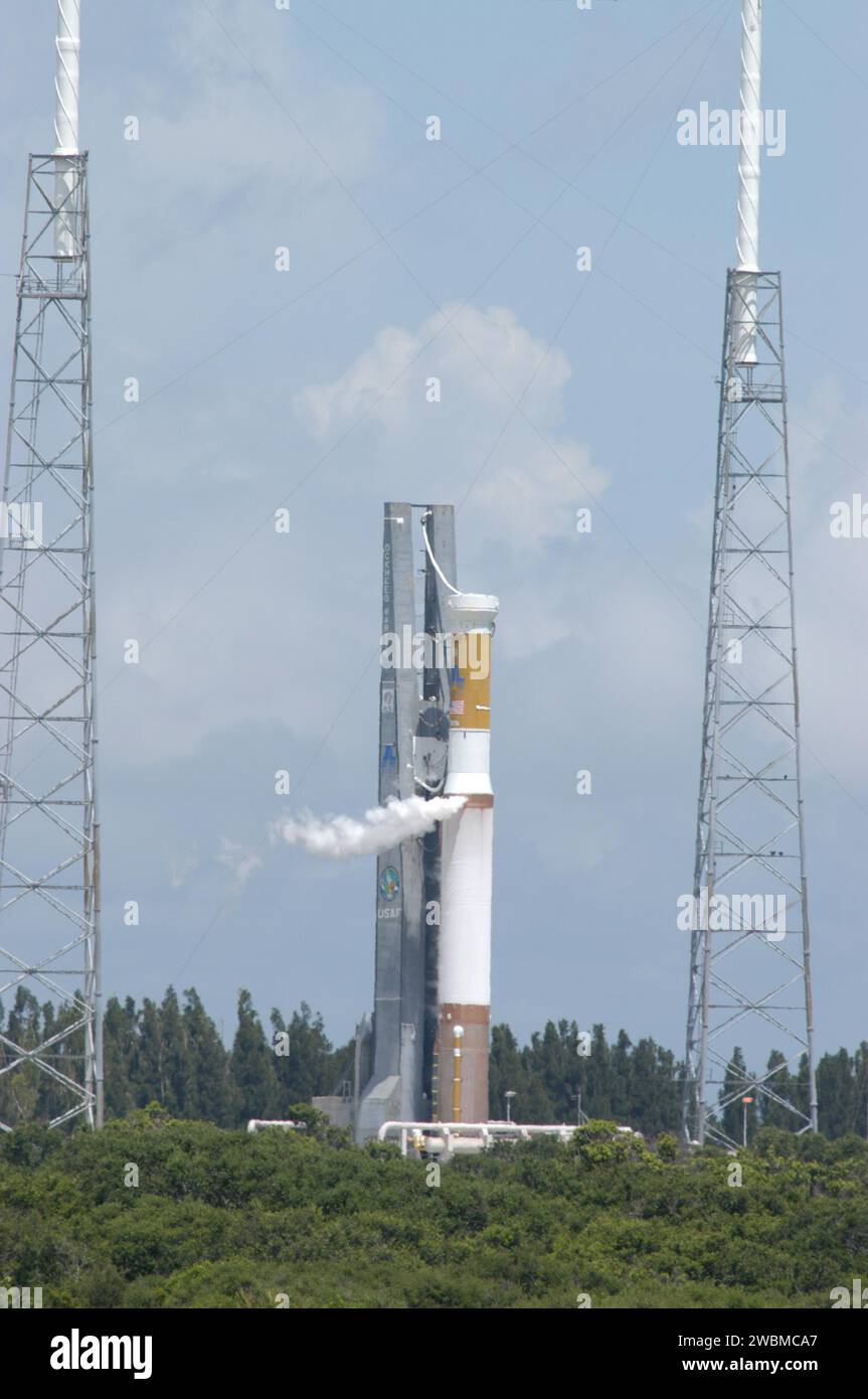 KENNEDY SPACE CENTER, FLA. - At Launch Complex 41 on Cape Canaveral Air ...