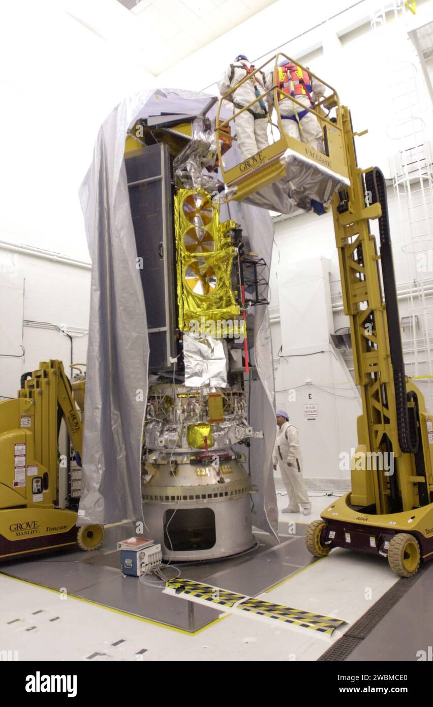 Lockheed martin air force workers hi-res stock photography and images ...