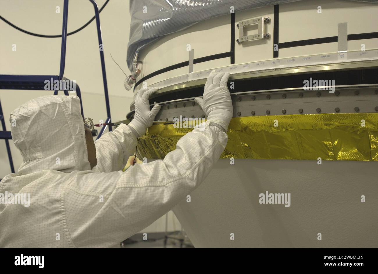 VANDENBERG AIR FORCE BASE, CALIF. - Inside the Astrotech Payload ...