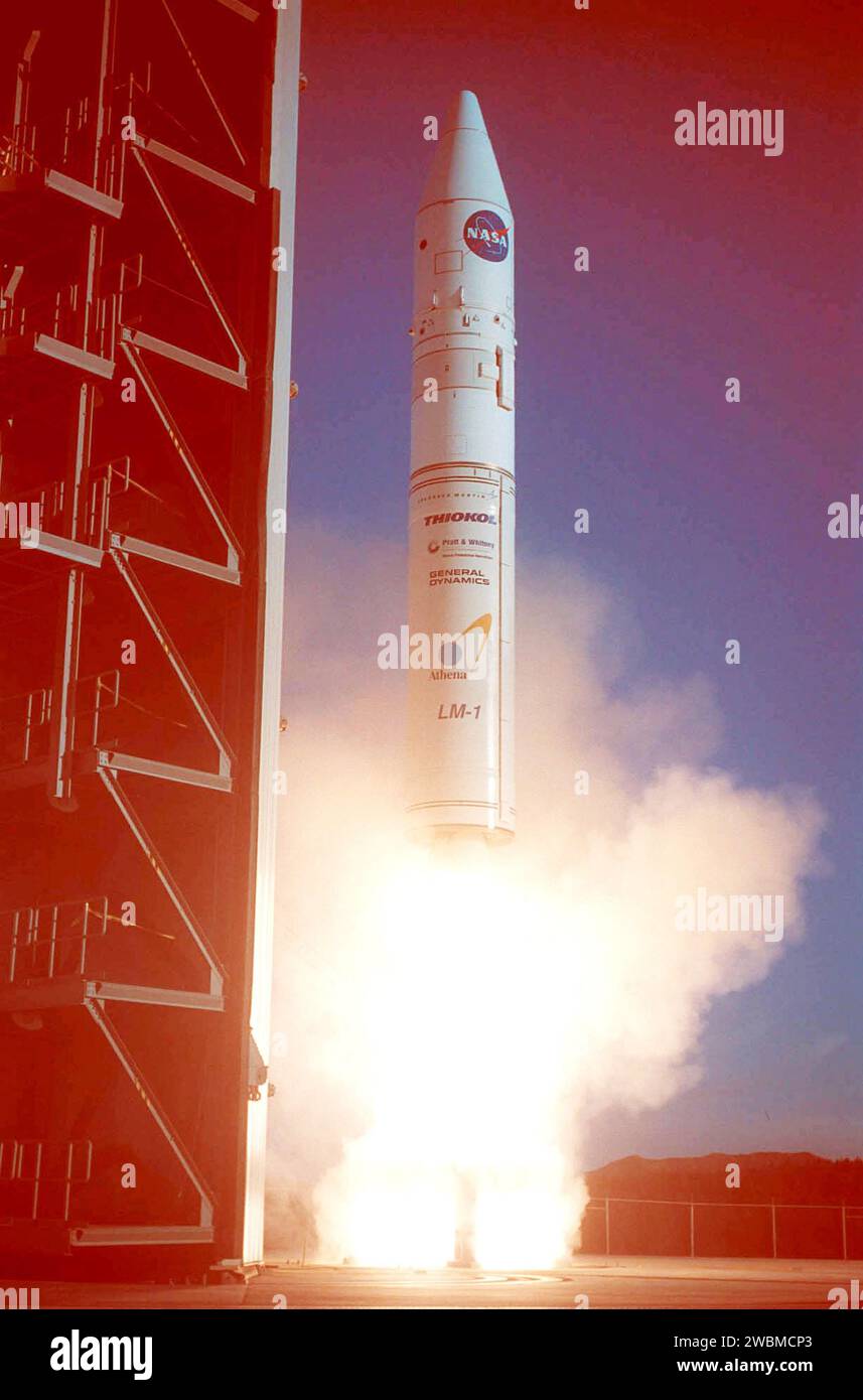 Orbital decay hi-res stock photography and images - Alamy