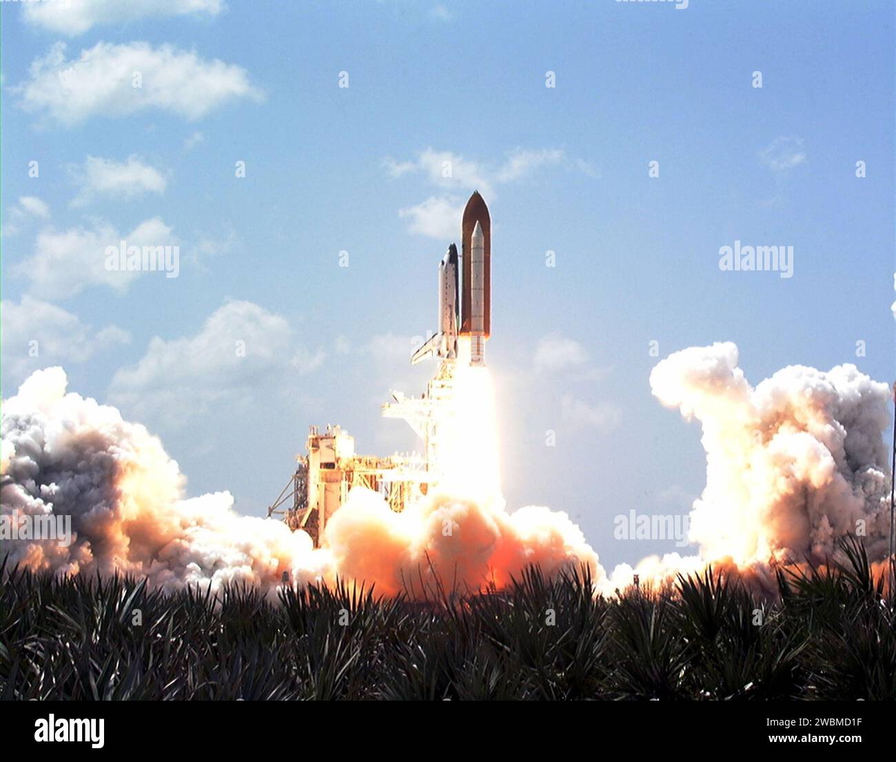 KENNEDY SPACE CENTER, FLA. -- Space Shuttle Endeavour roars into space ...
