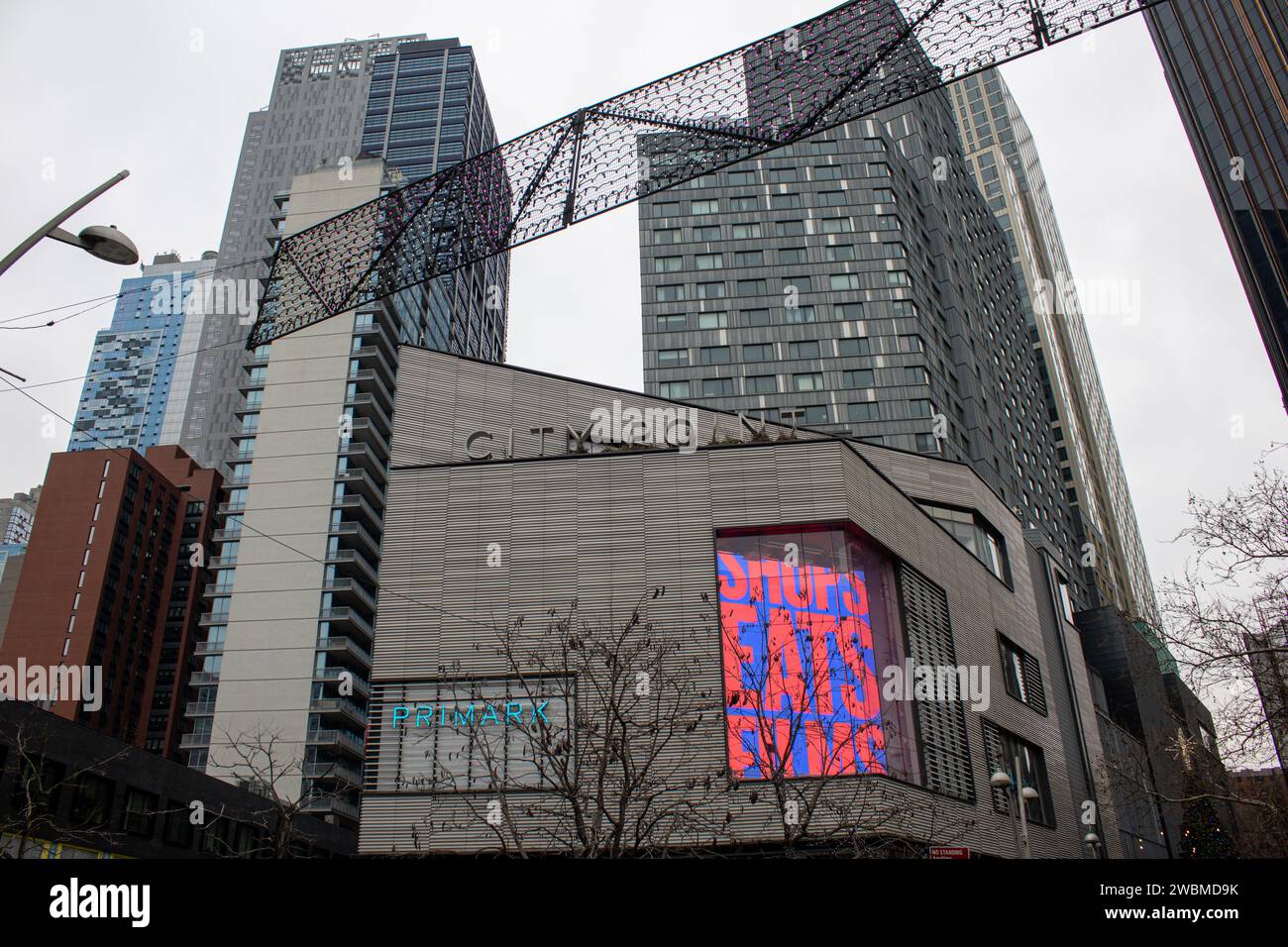 Contemporary city hi-res stock photography and images - Alamy