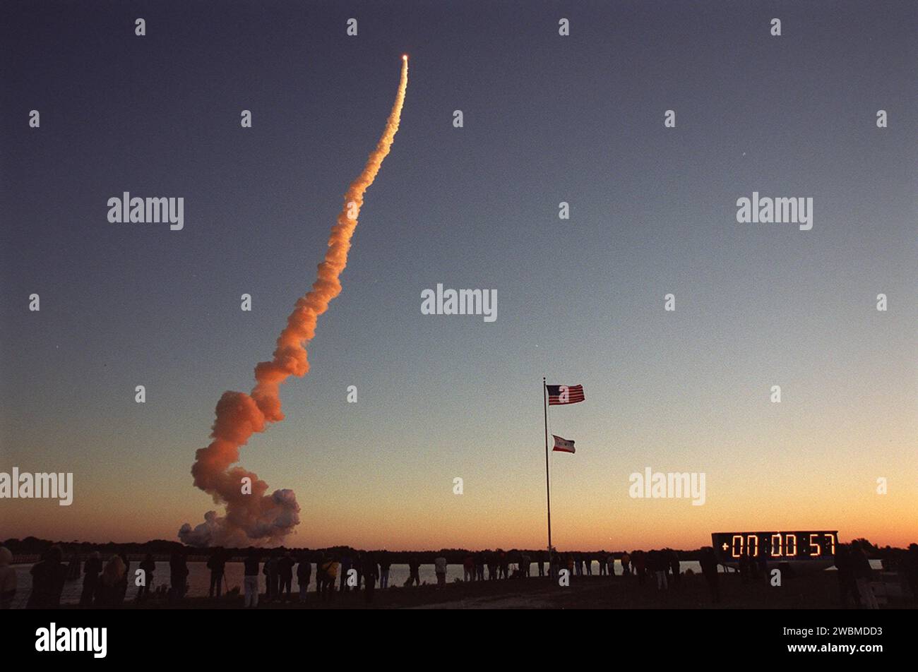 Space shuttle launch spectators hi-res stock photography and images - Alamy
