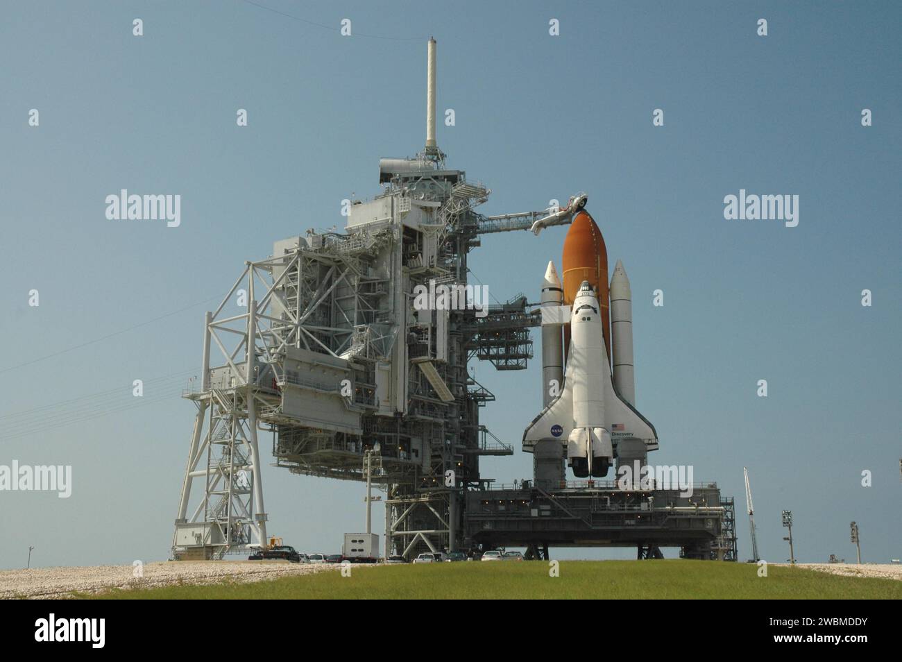 Sts 80 nasa hi-res stock photography and images - Alamy