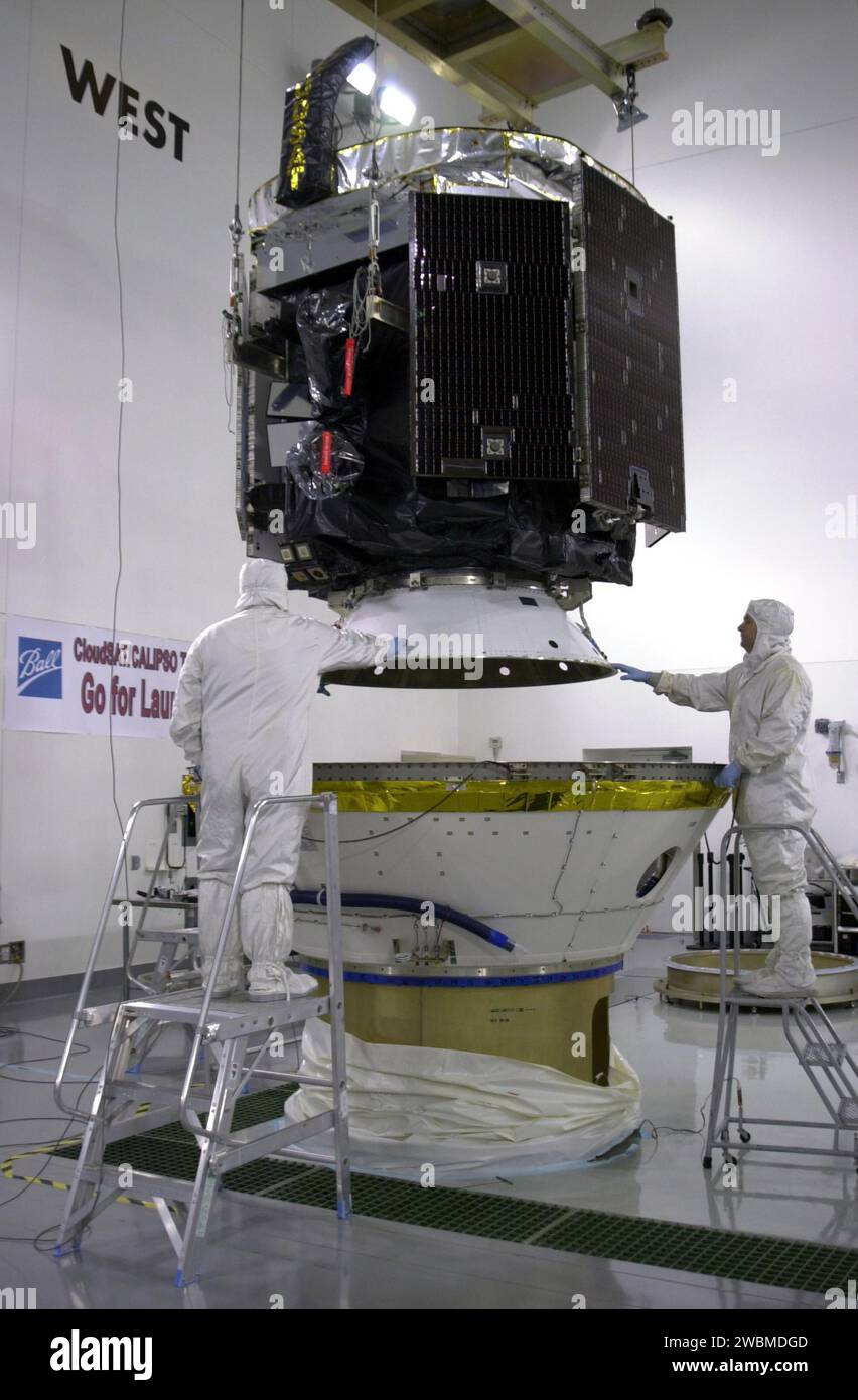 KENNEDY SPACE CENTER, FLA. - In a clean room at Vandenberg Air Force ...