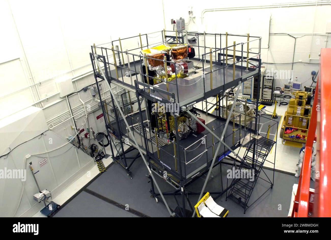 Solar array atmospheric hi-res stock photography and images - Alamy