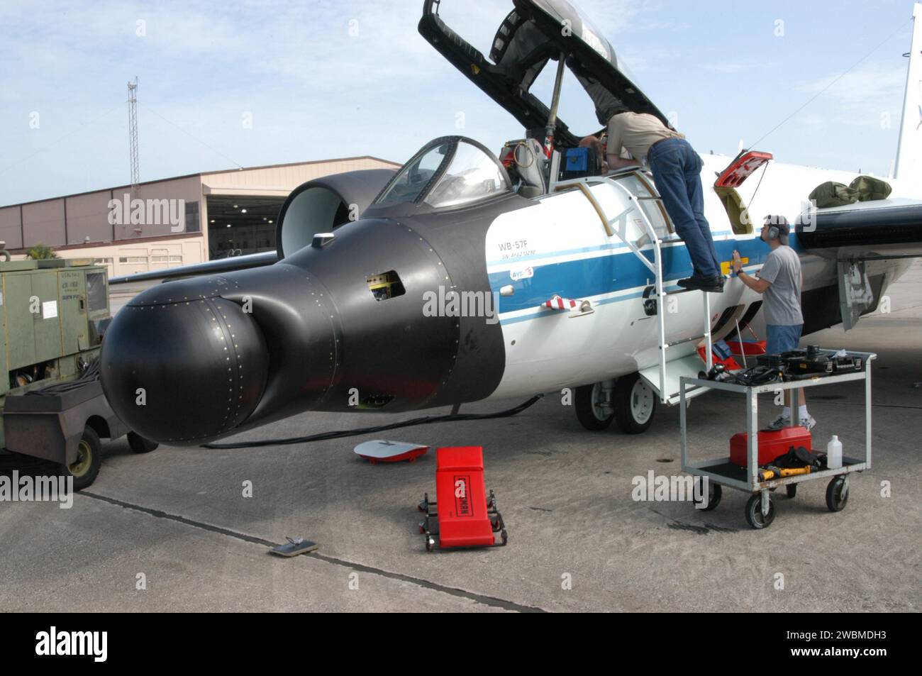 KENNEDY SPACE CENTER, FLA. - At Patrick Air Force Base in Cocoa Beach ...