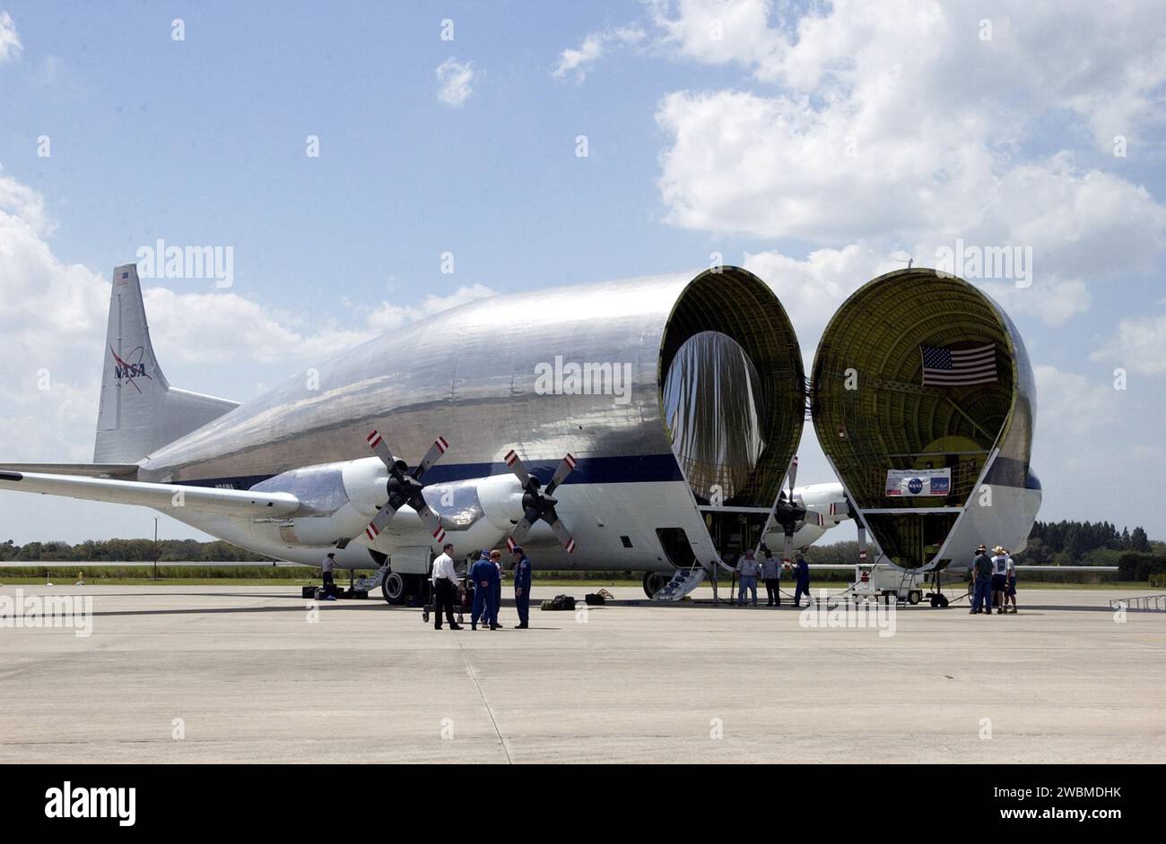 Super station support fixture hi-res stock photography and images - Alamy
