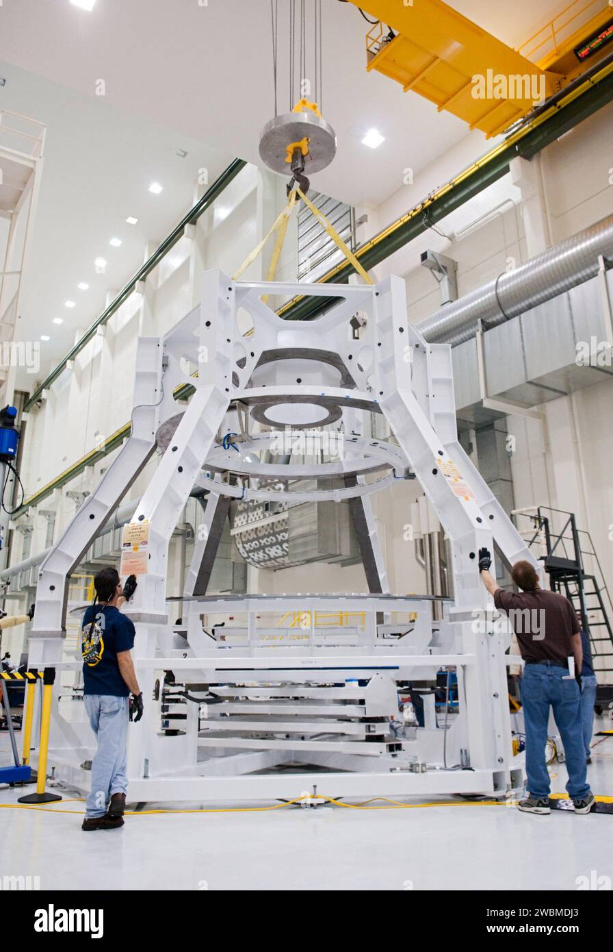 Launch processing hi-res stock photography and images - Alamy