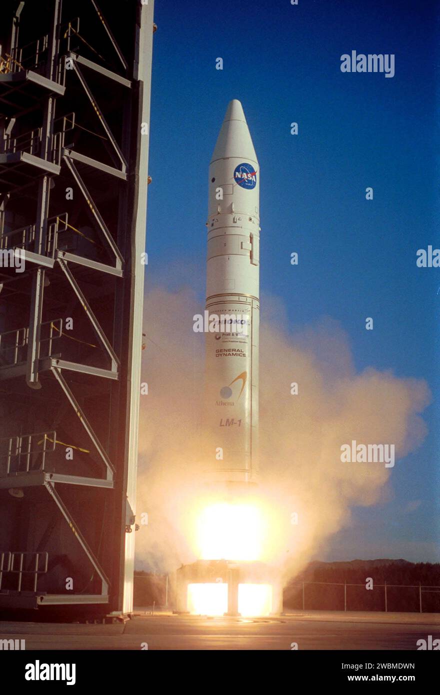 Orbital decay hi-res stock photography and images - Alamy