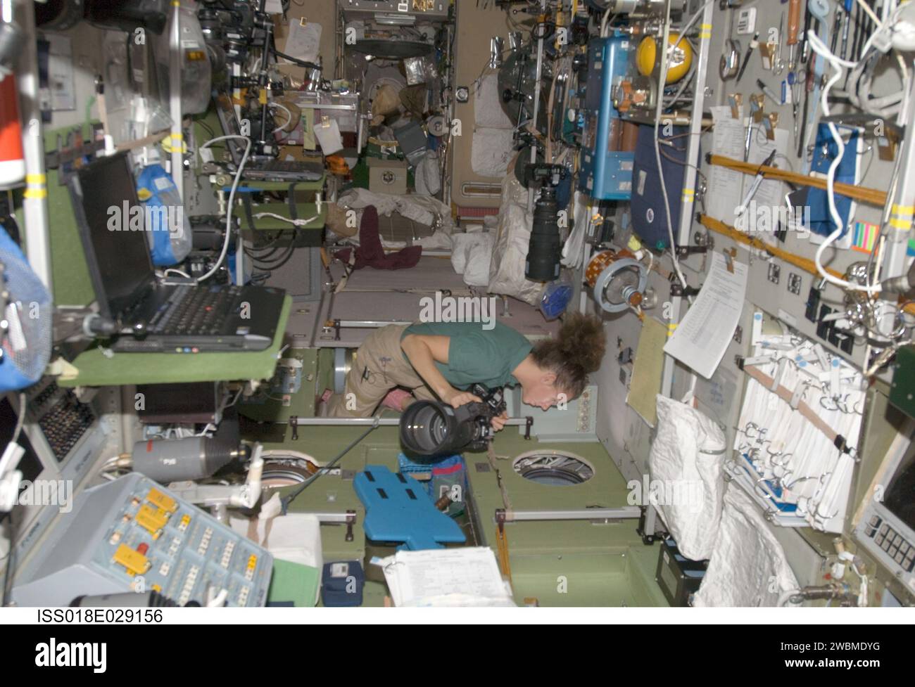 ISS018-E-029156 (9 Feb. 2009) --- Astronaut Sandra Magnus, Expedition ...