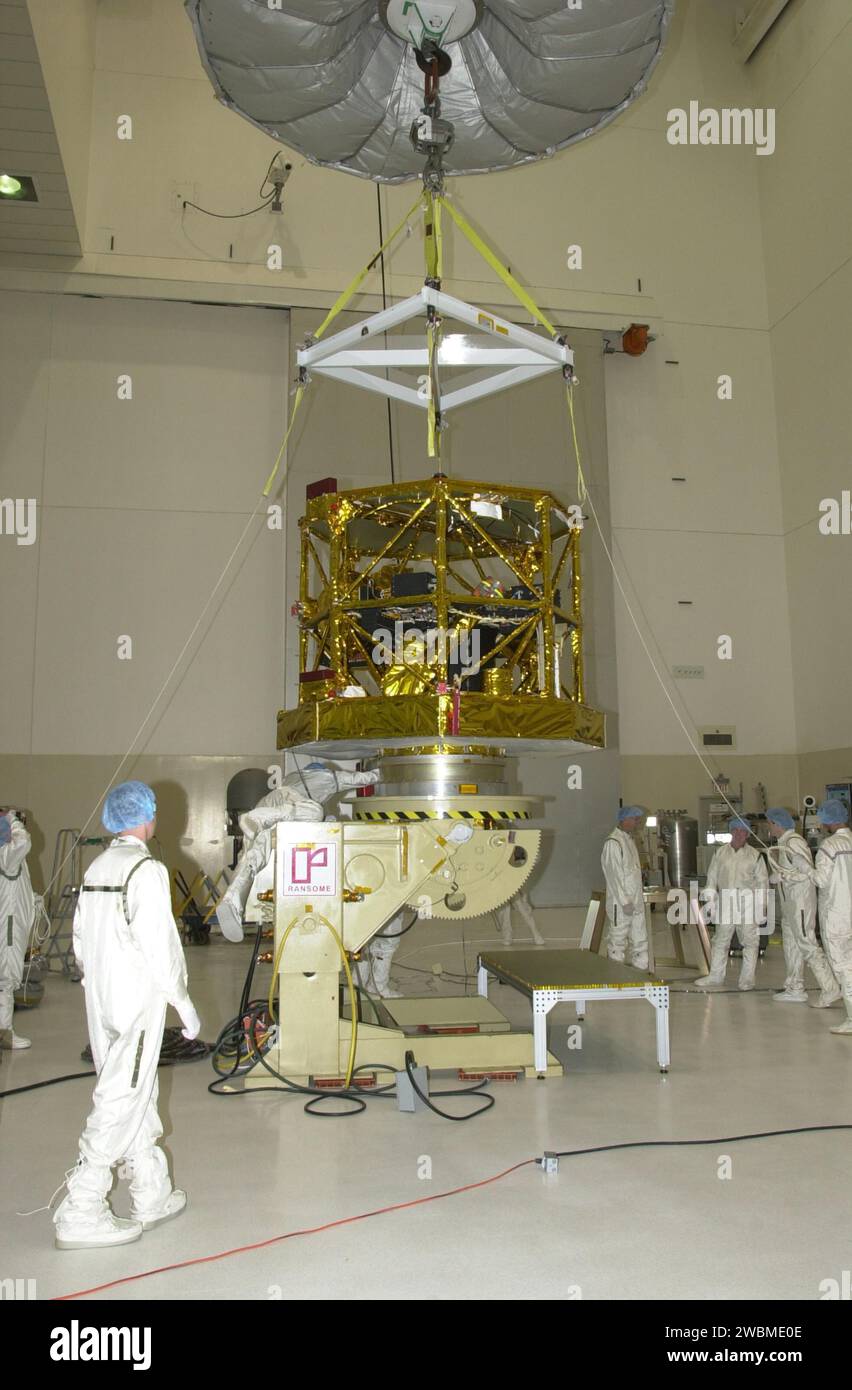 KENNEDY SPACE CENTER, FLA. -- The NASA Comet Nucleus Tour (CONTOUR ...