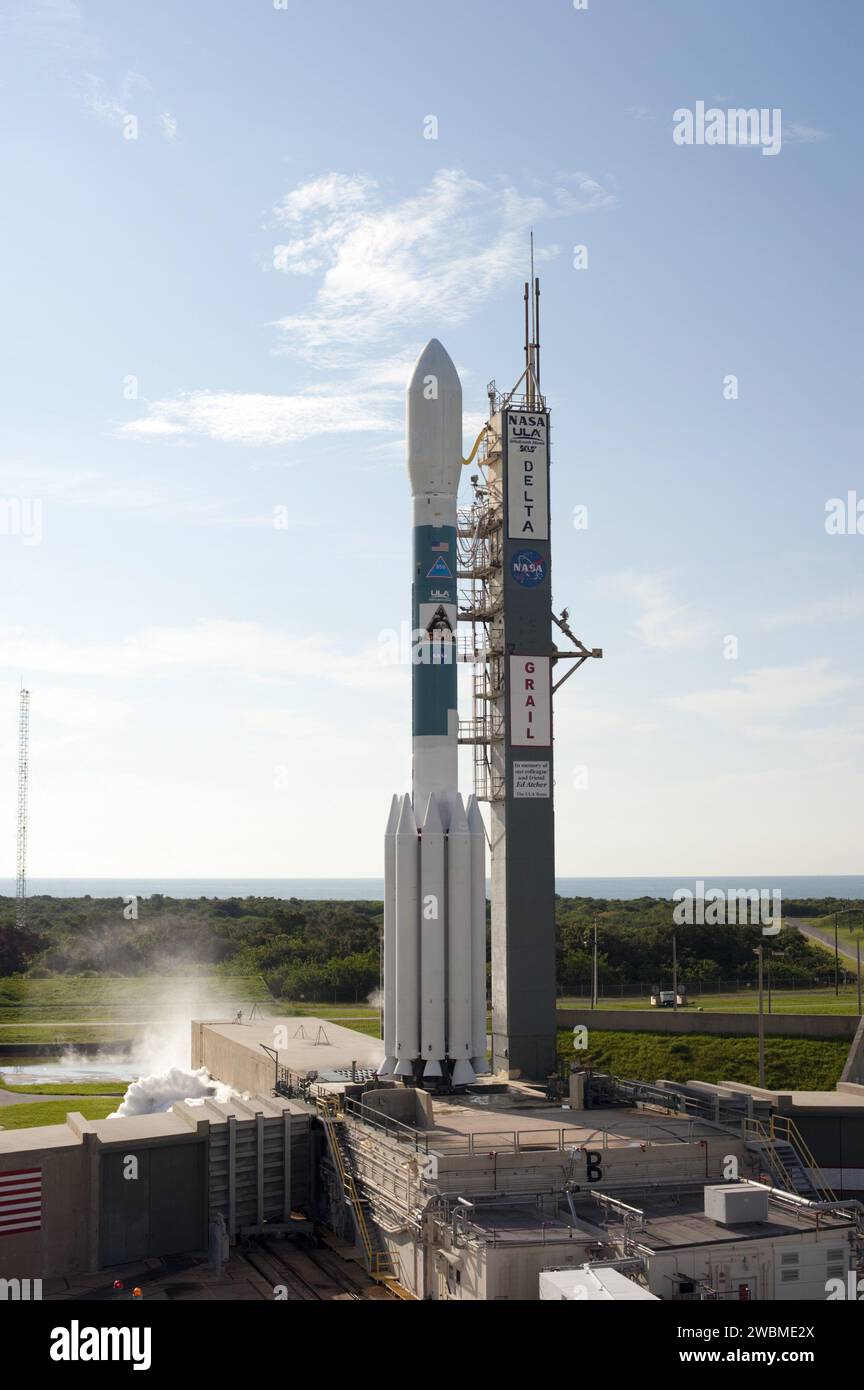 Second stage delta ii rocket hi-res stock photography and images - Alamy