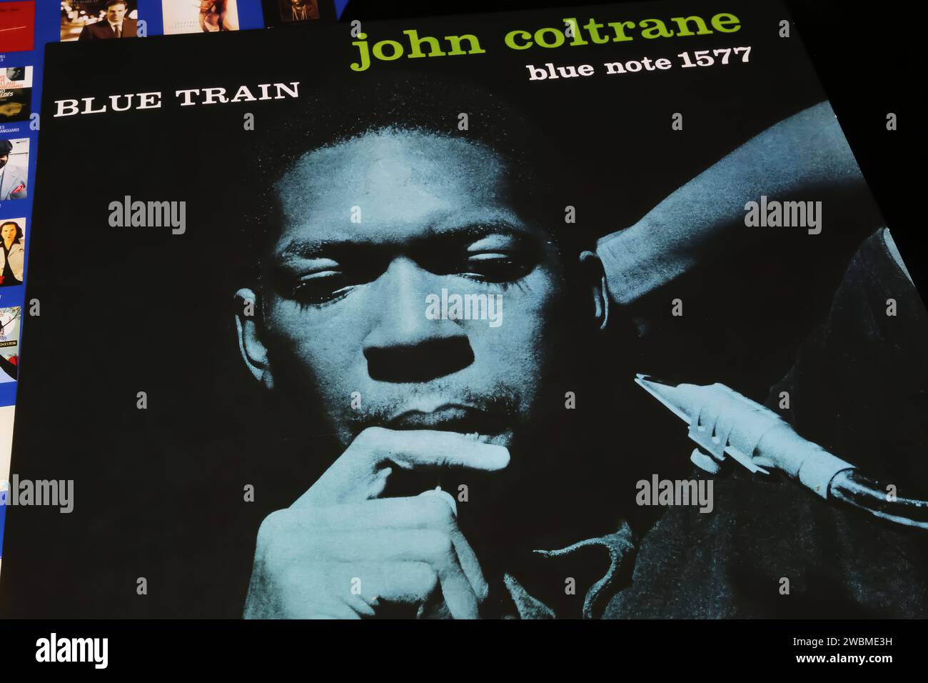 Blue train hi-res stock photography and images - Alamy