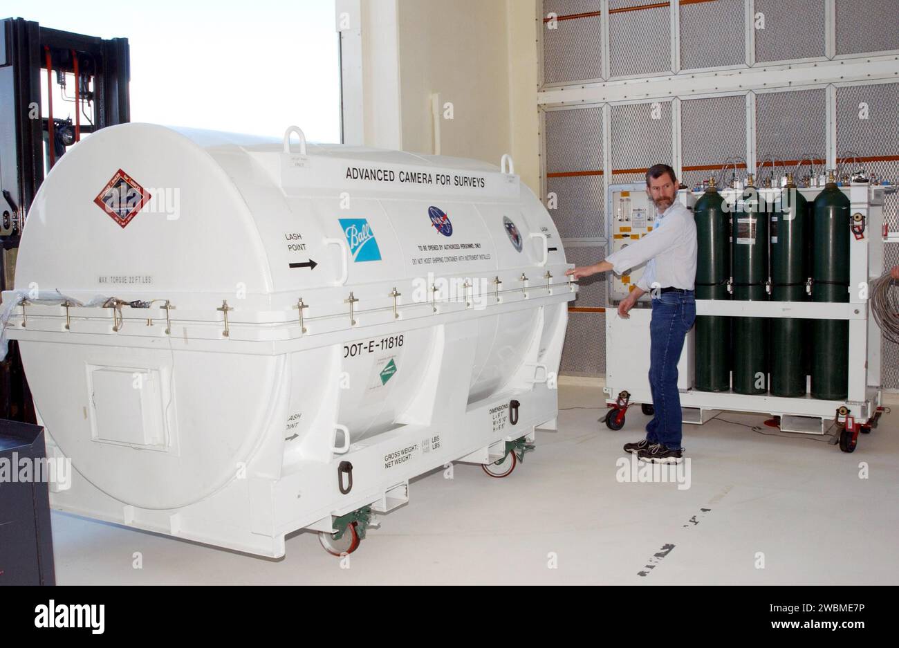 Ball aerospace corporation hi-res stock photography and images - Alamy