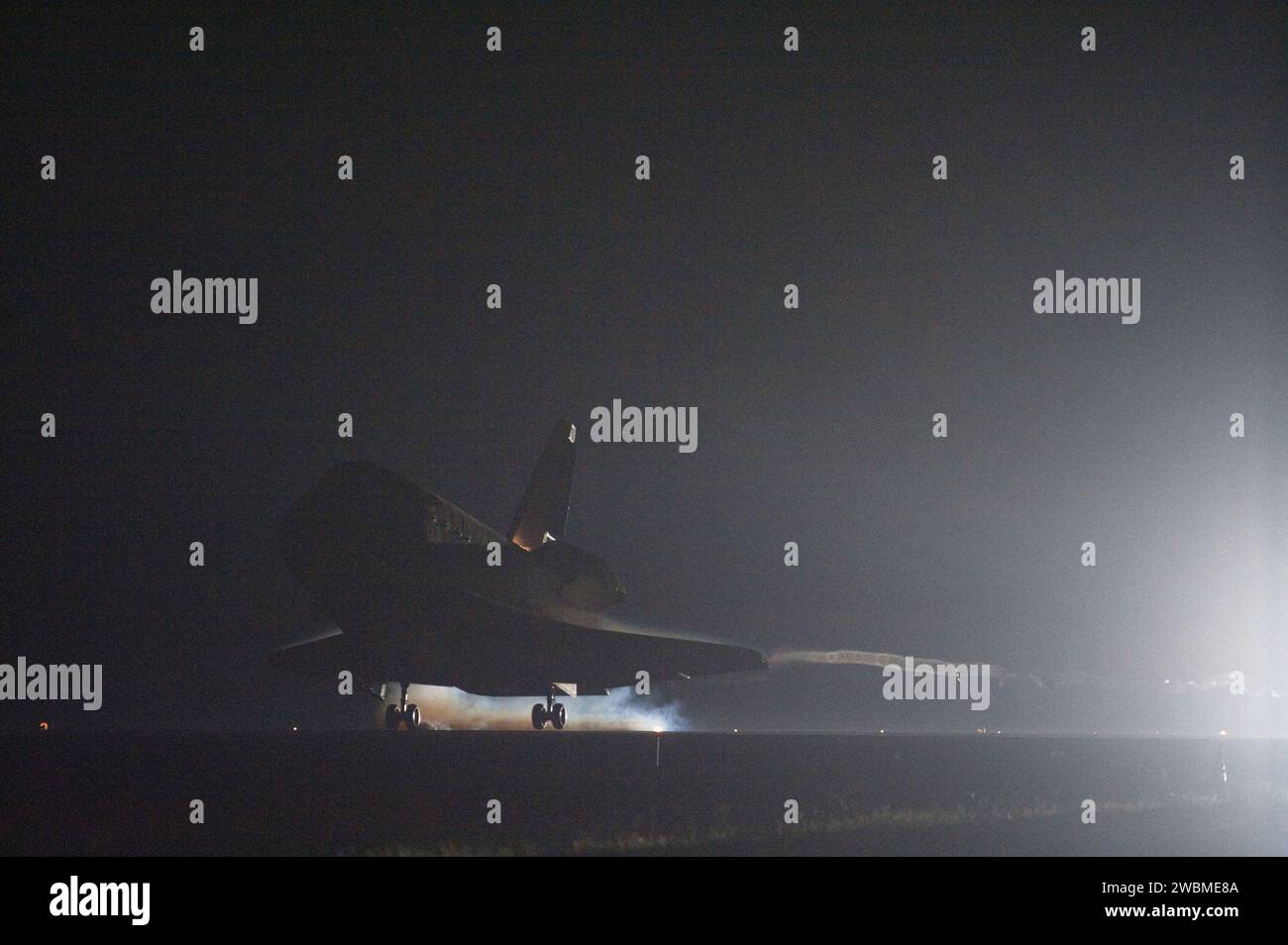 CAPE CANAVERAL, Fla. -- Streams of smoke trail from the main landing ...