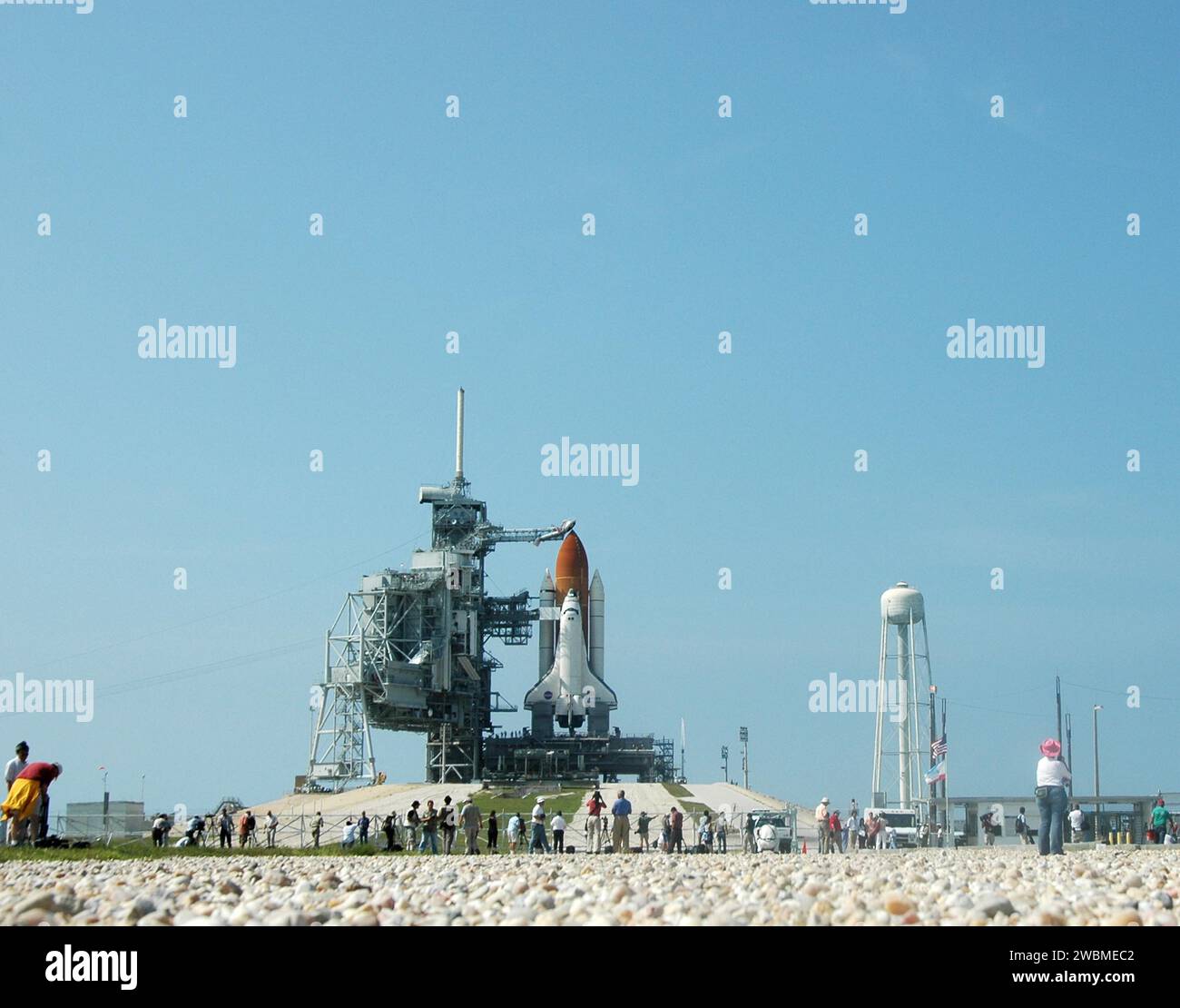 KENNEDY SPACE CENTER, FLA. - After rollback of the Rotating Service ...