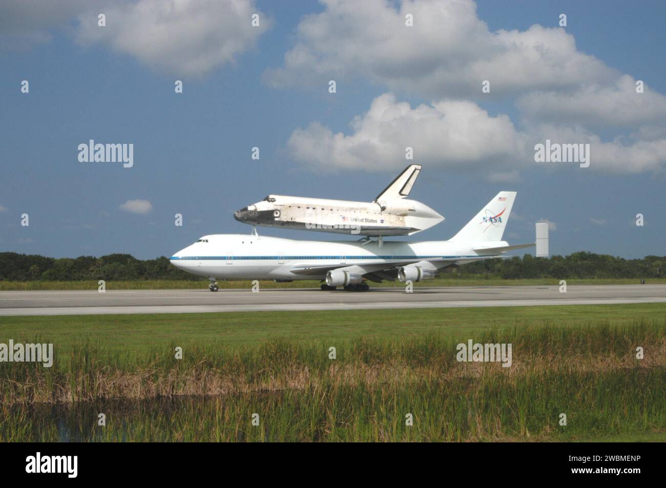 KENNEDY SPACE CENTER, FLA. - Space Shuttle Discovery, atop a modified ...