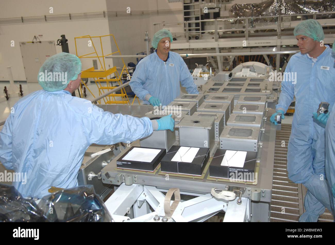 Part 121 carrier hi-res stock photography and images - Alamy