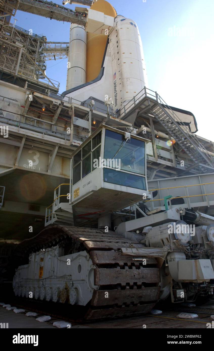 KENNEDY SPACE CENTER, Fla. - This closeup shows the crawler-transporter ...