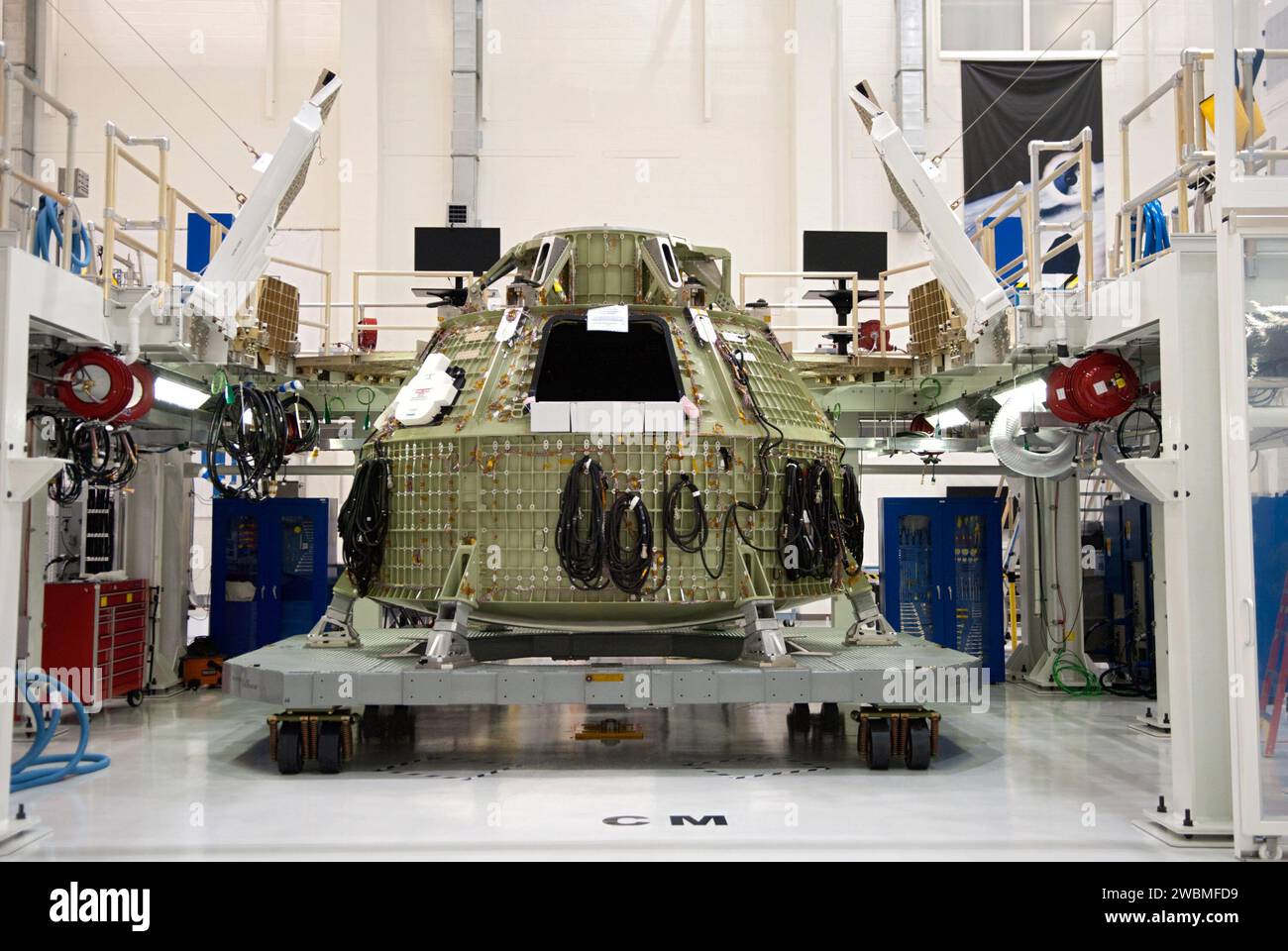 Launch processing hi-res stock photography and images - Alamy