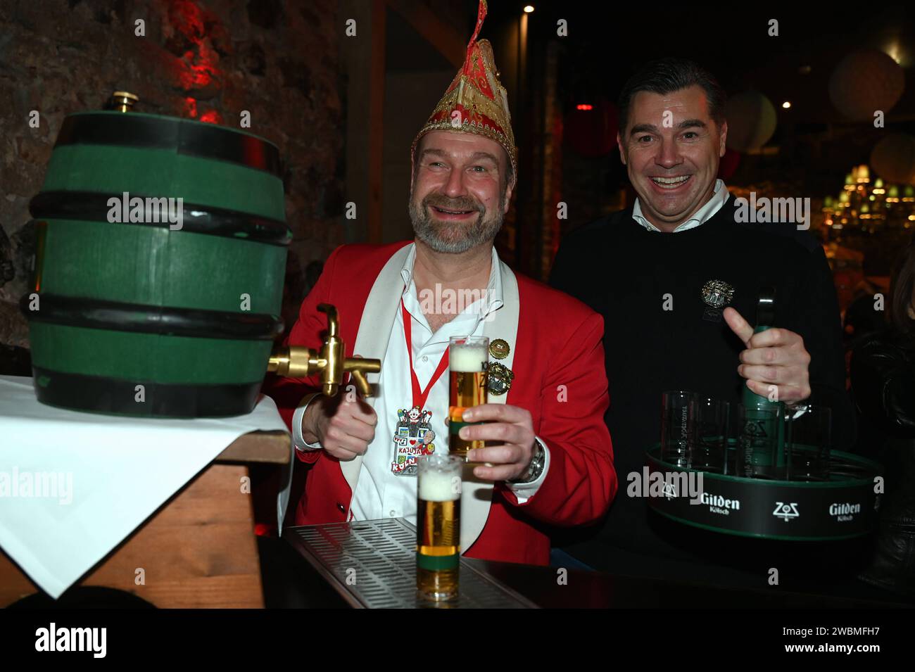 Kabarettist Volker Weiniger ist Der Sitzungspräsident und Geert Dilien ...