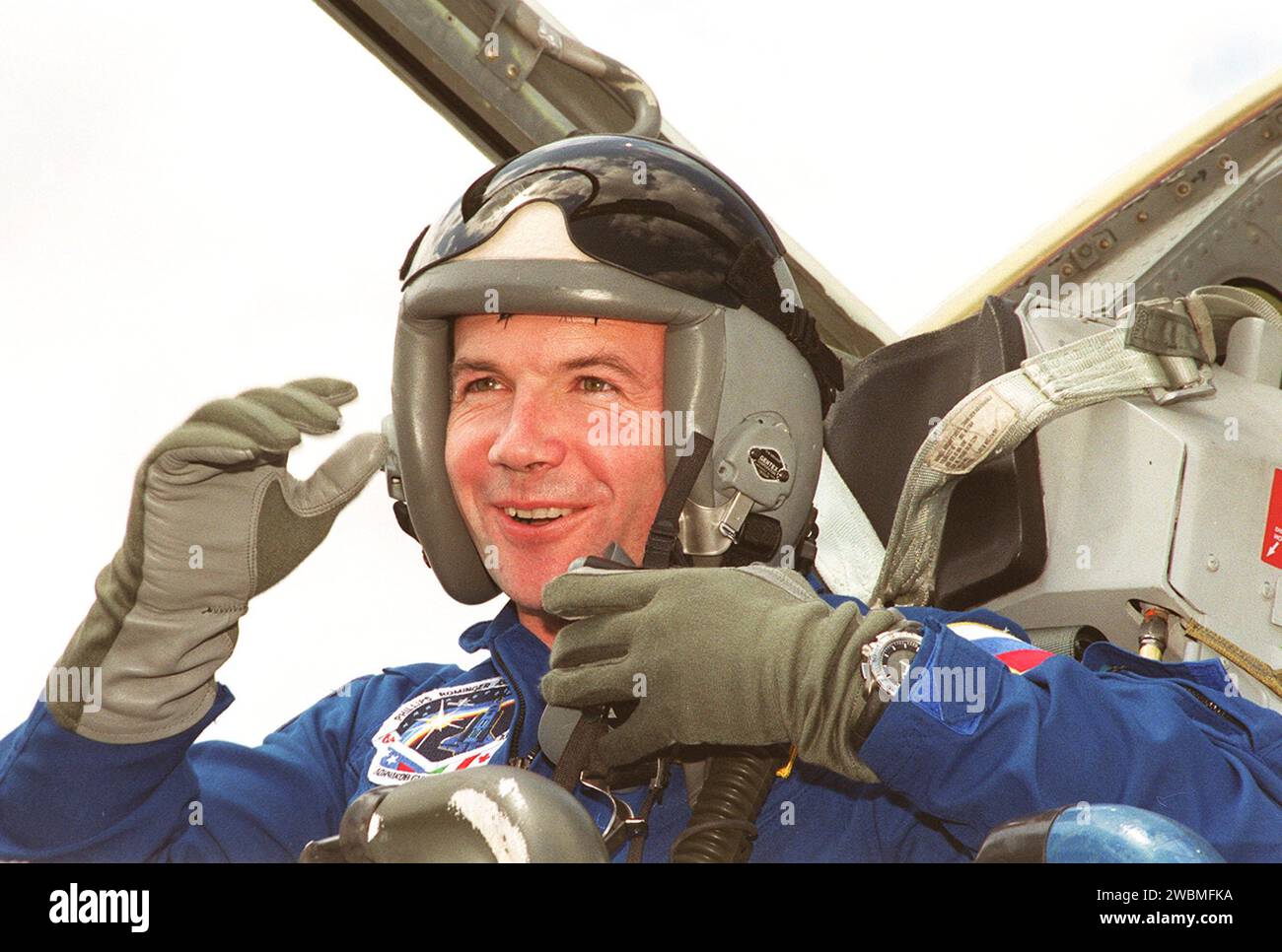 STS-100 Mission Specialist Yuri Lonchakov arrives at KSC for Terminal Countdown Demonstration ...