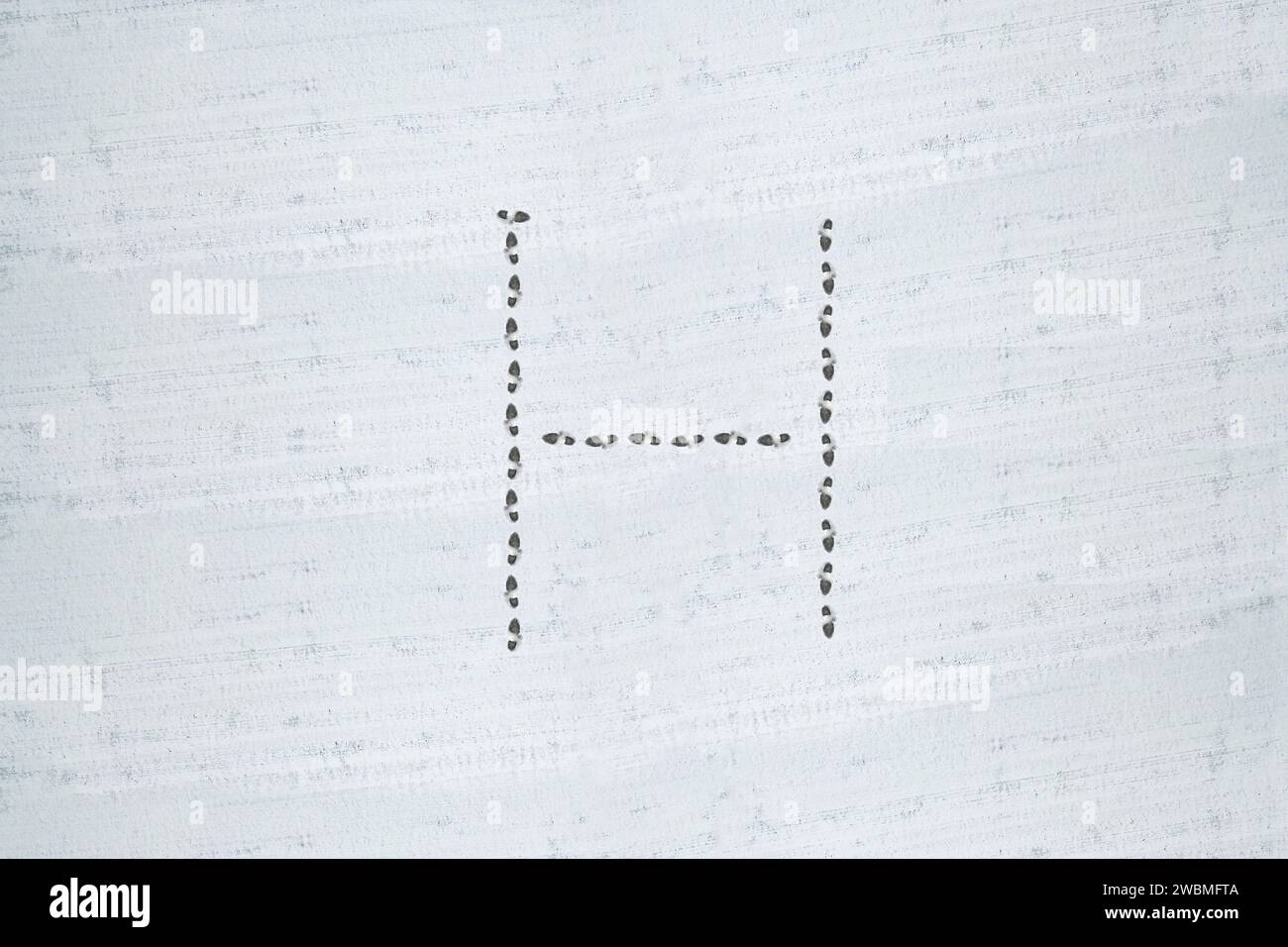 Alphabet written in snow hi-res stock photography and images - Alamy