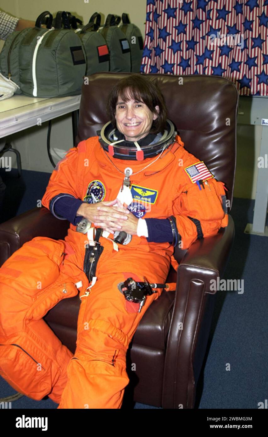 STS-108 Mission Specialist Linda Godwin prepares for Space Shuttle ...