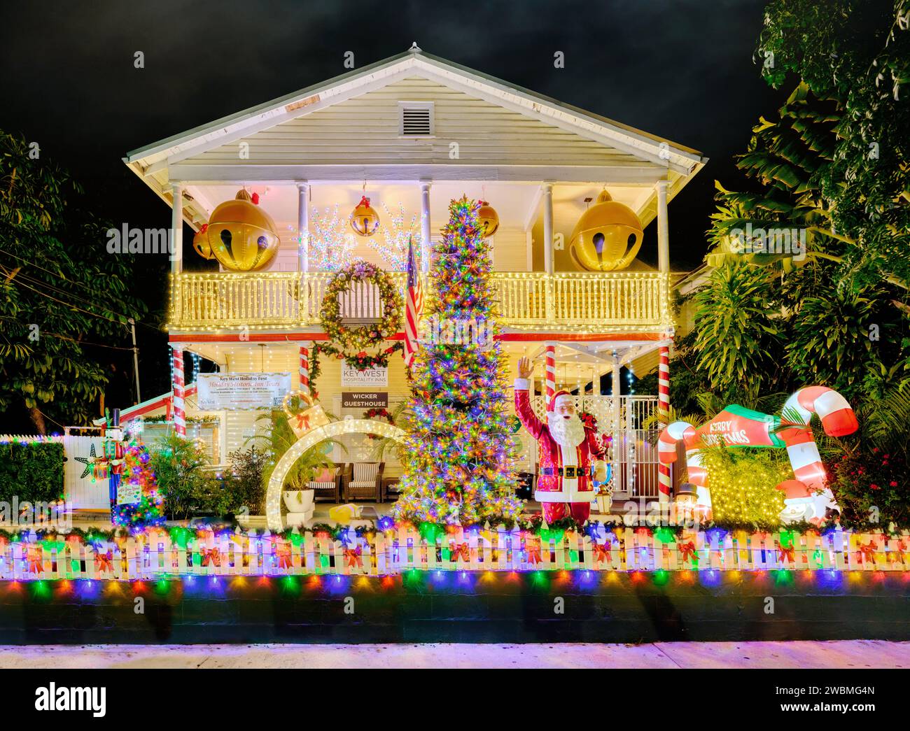Bay boat decorated for christmas hi-res stock photography and images ...