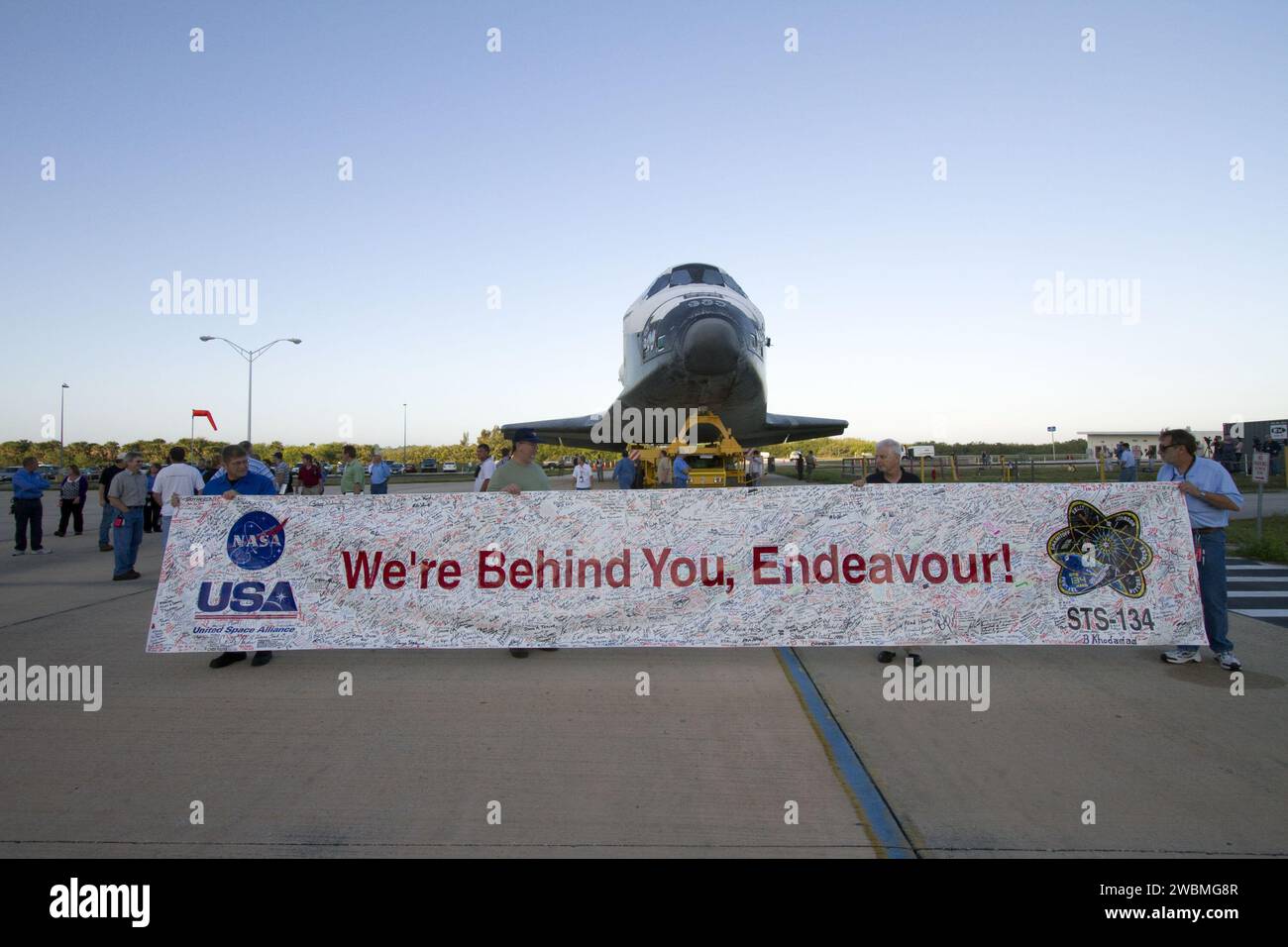 Orbiter transport operations hi-res stock photography and images - Alamy