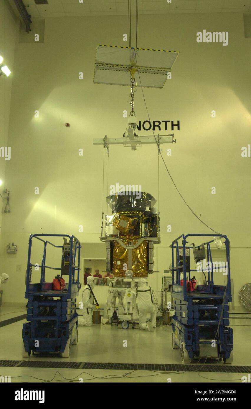 VANDENBERG AIR FORCE BASE, CALIF. - Inside the Astrotech Payload ...