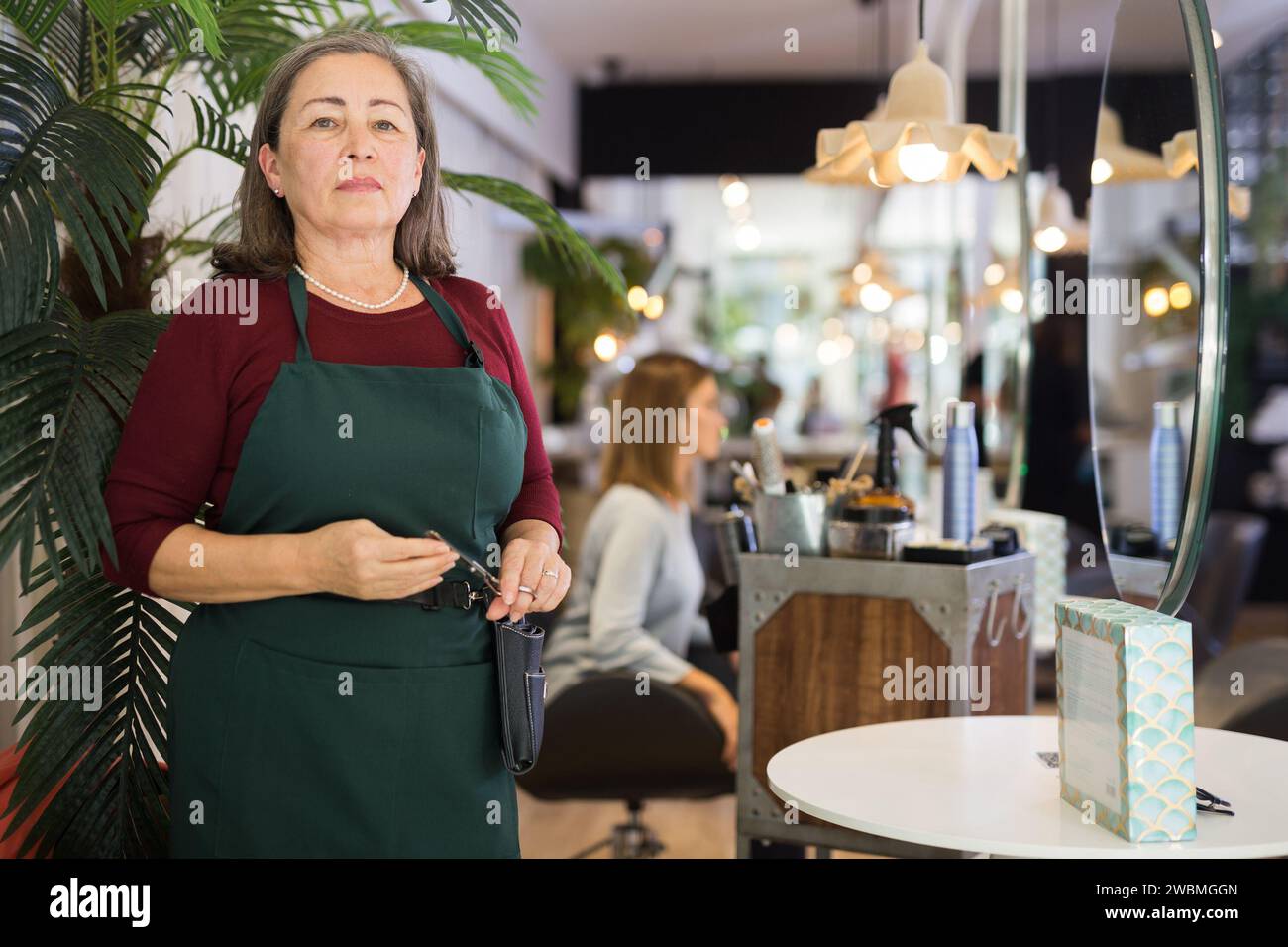 Hairdressing experience hi-res stock photography and images - Alamy