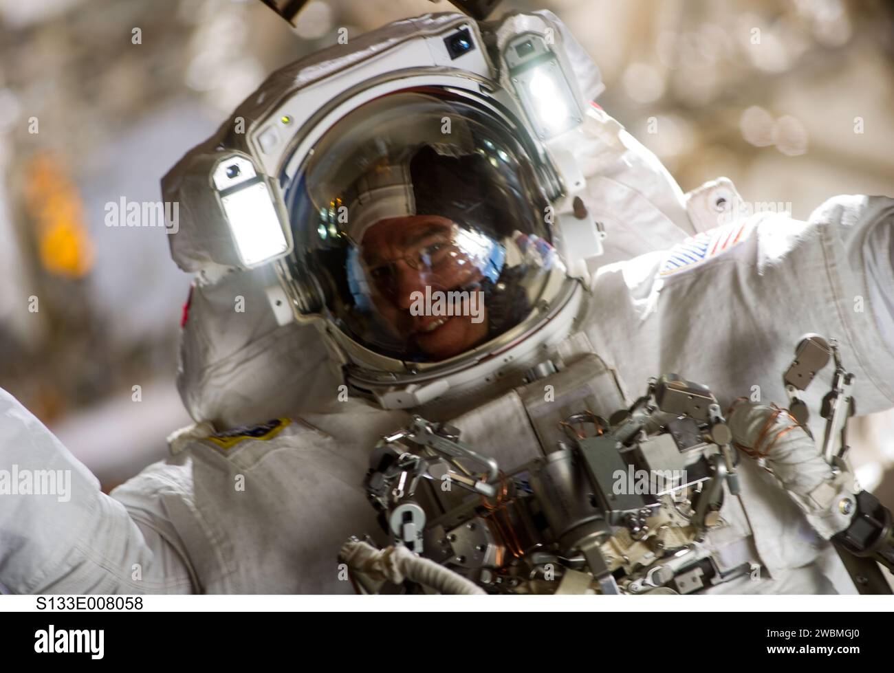NASA astronaut Steve Bowen participates in the second extravehicular ...