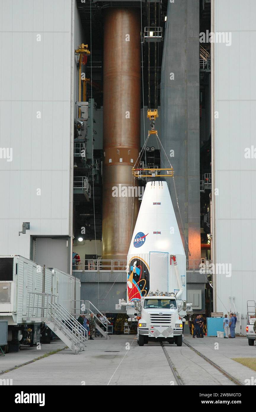 KENNEDY SPACE CENTER, FLA. - The encapsulated Mars Reconnaissance ...