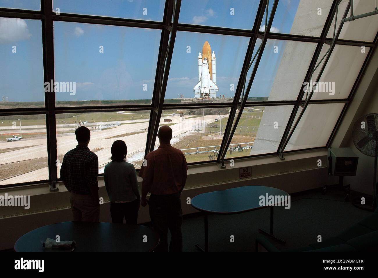 114 feet hi-res stock photography and images - Alamy