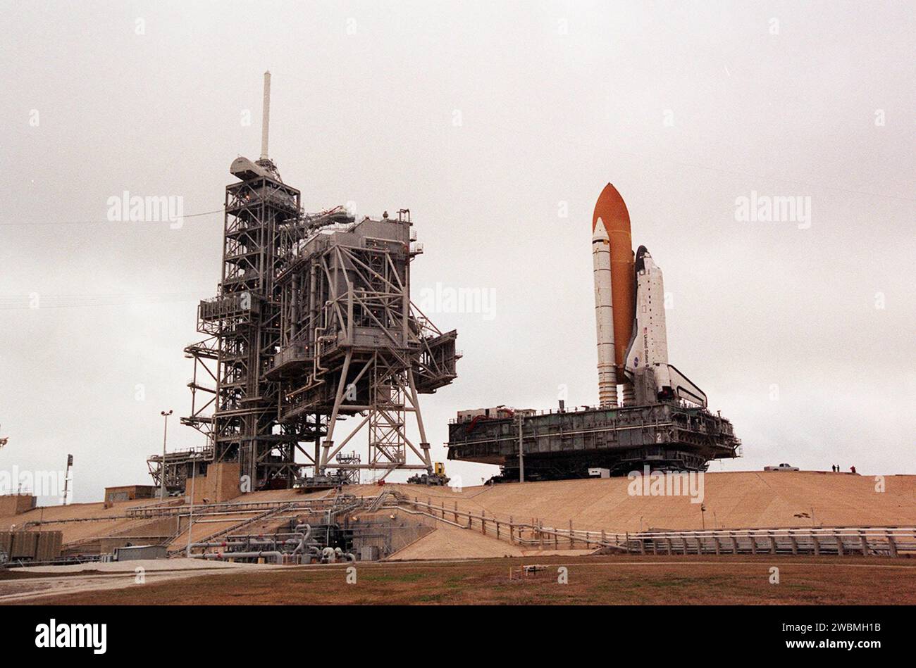 Vehicle assembly building damage hi-res stock photography and images ...
