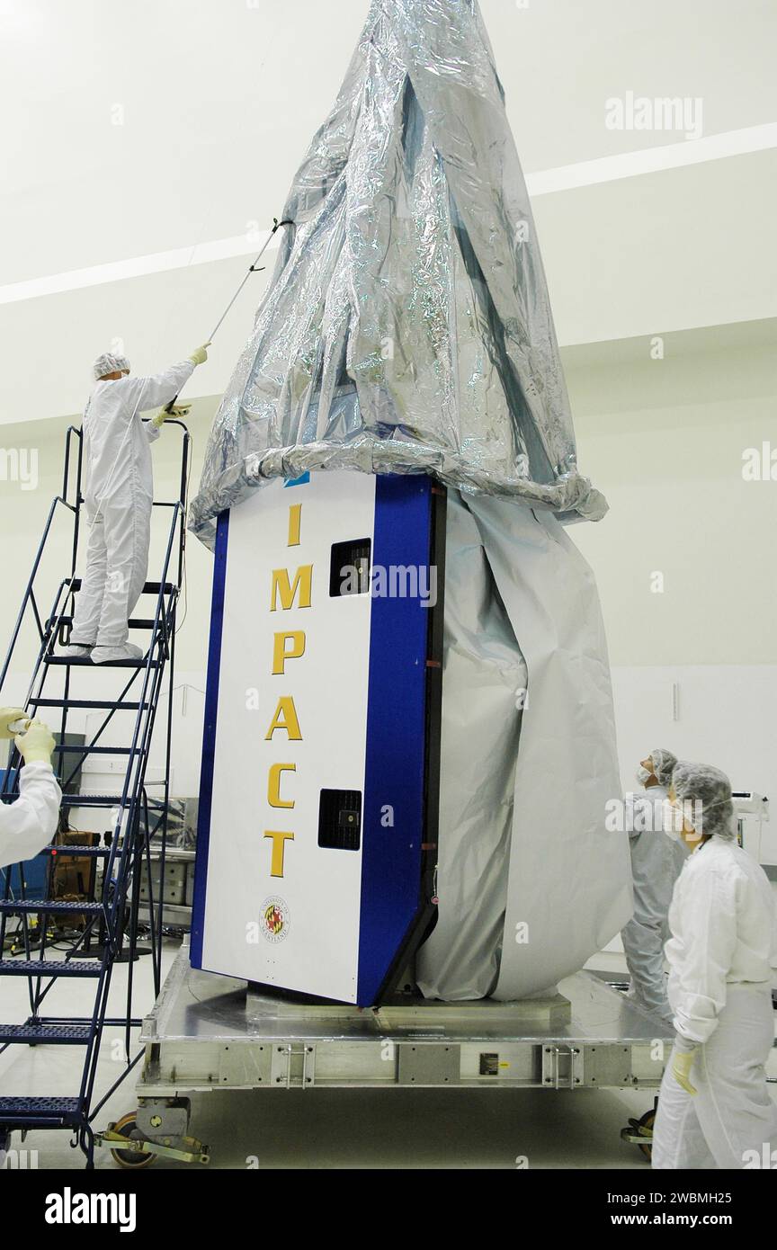 KENNEDY SPACE CENTER, FLA. - At Astrotech Space Operations in ...