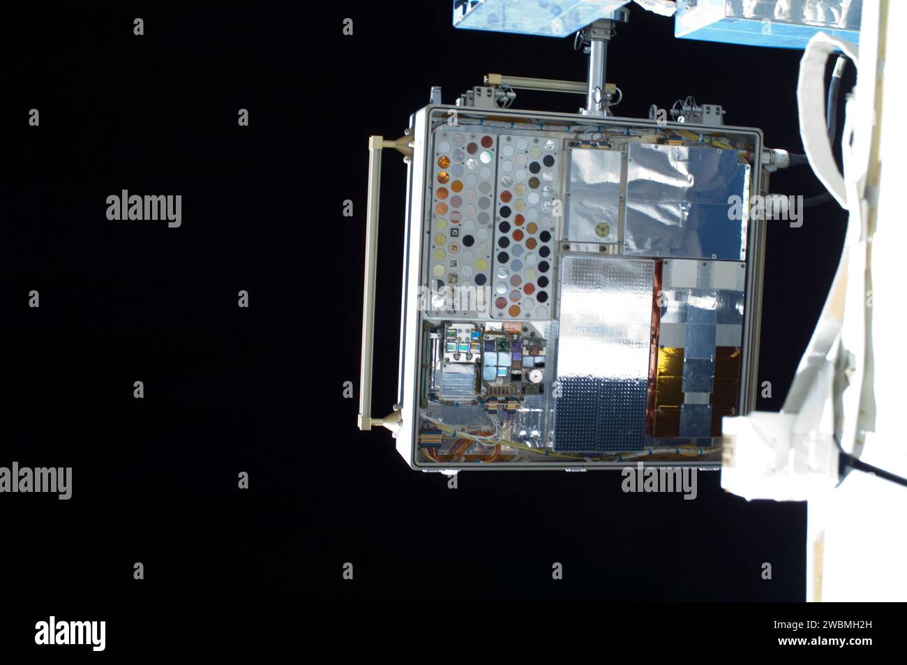 ISS028-E-016107 (12 July 2011) --- This medium close-up image, recorded ...