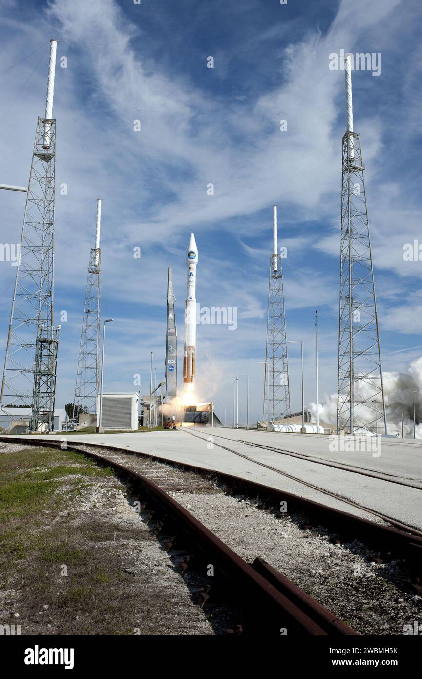 CAPE CANAVERAL, Fla. – The United Launch Alliance Atlas V rocket carrying NASA's Solar Dynamics ...